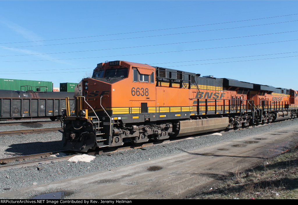 BNSF 6638 (1)